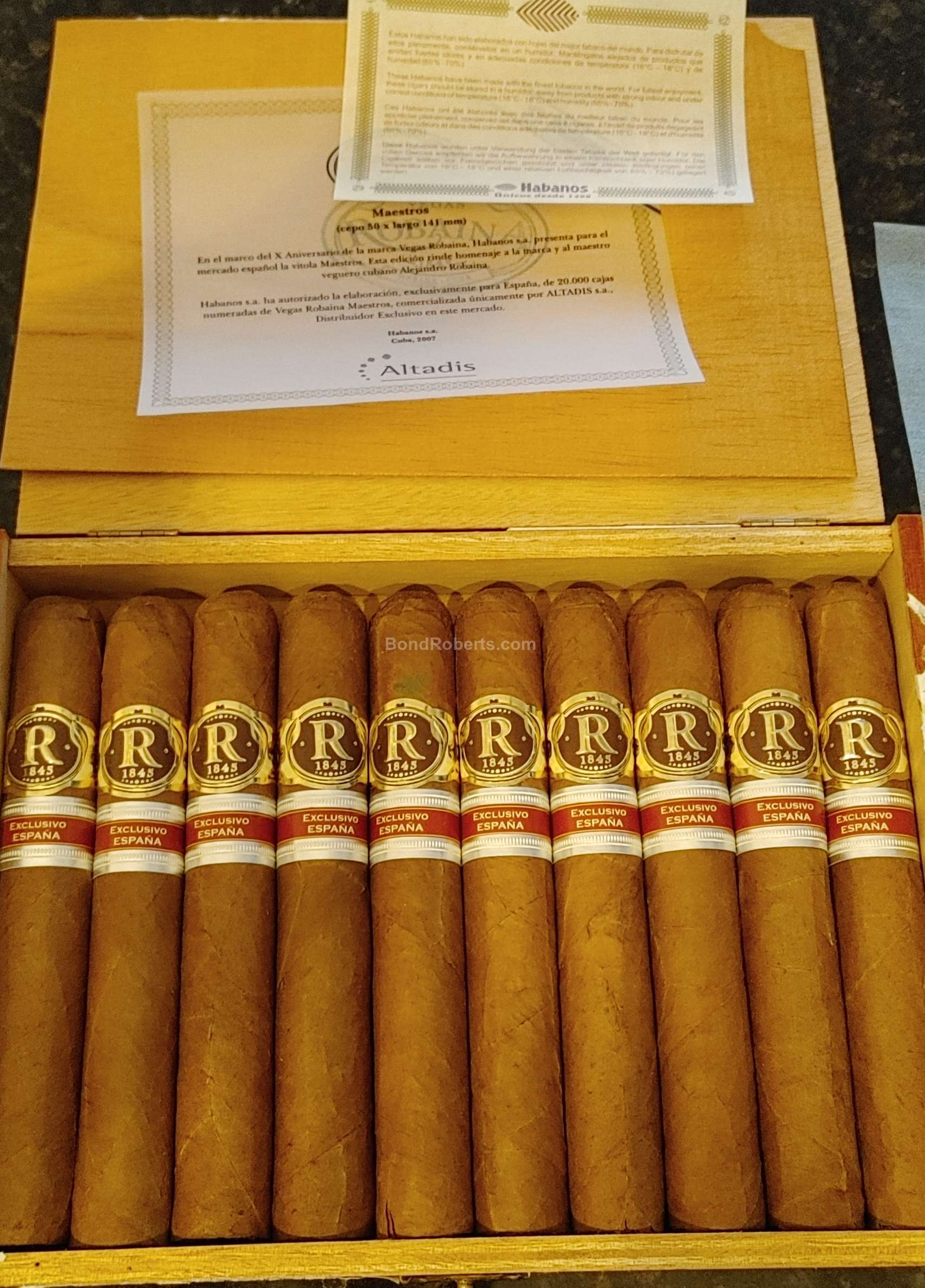 Vegas Robaina Maestros Edición Regional España 2007 Varnished Boîte ...