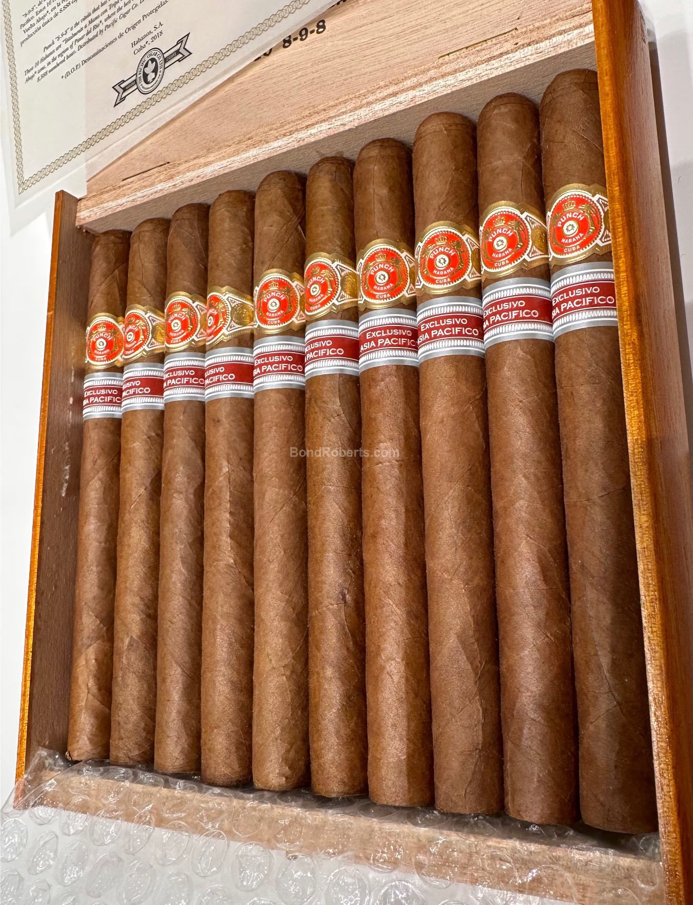 Punch 8-9-8 Edición Regional Asia Pacifico 2019 Numbered varnished semi boîte nature box of 10 ...