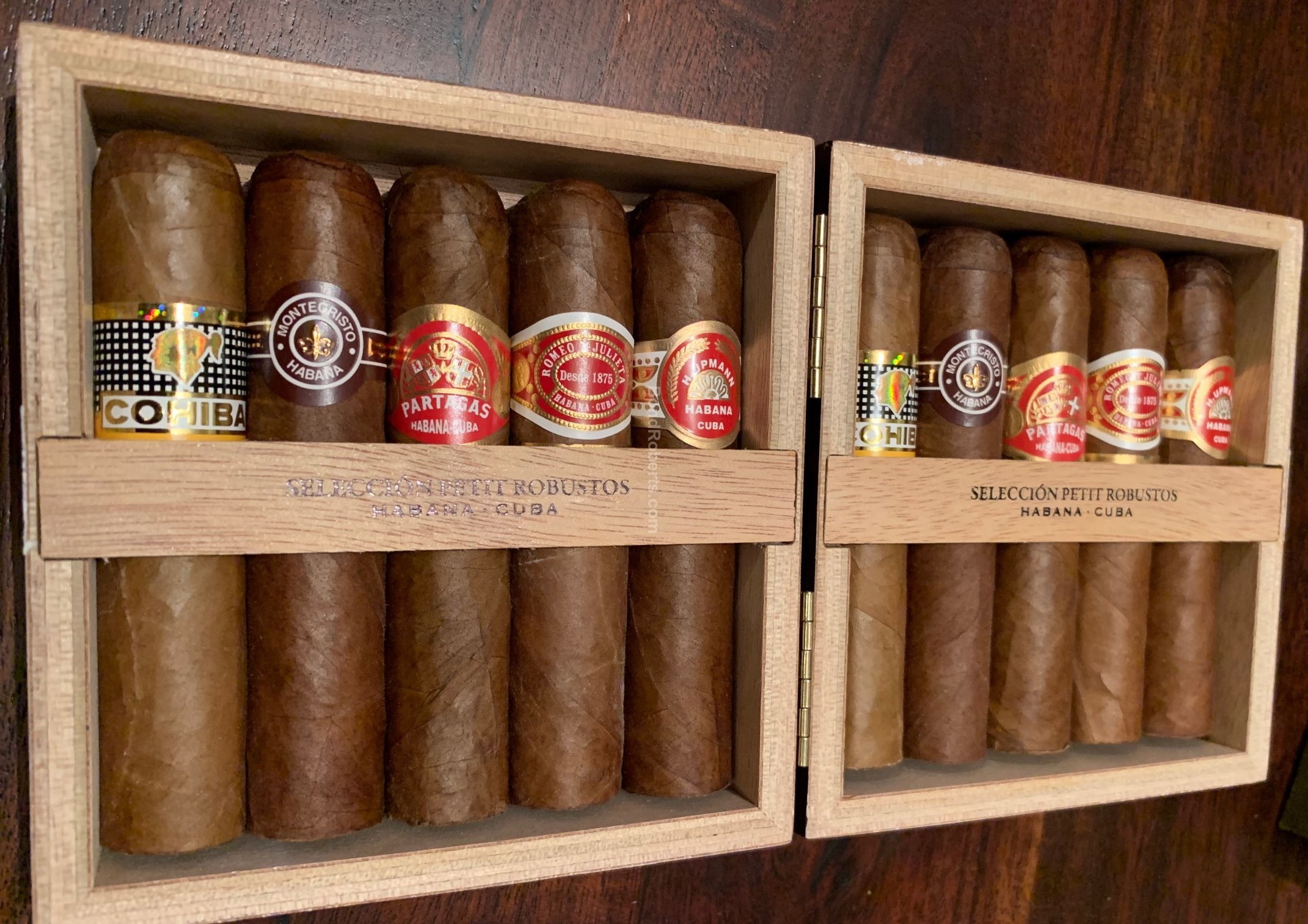 Habanos Petit Robustos Habanos Selection Release 2015 Selection box of ...
