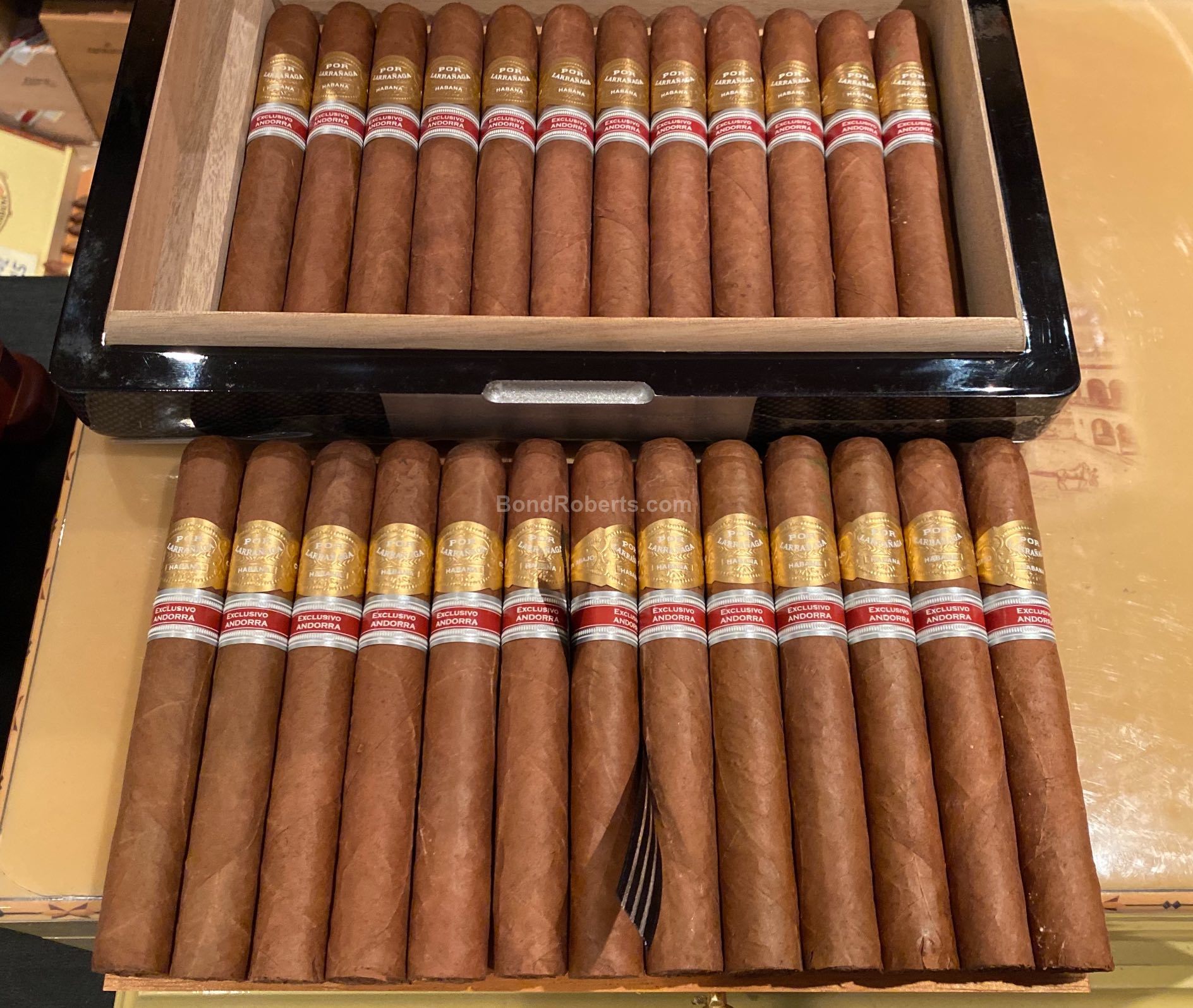 Por Larrañaga Robusto Superior Edición Regional Andorra 2011 Black ...