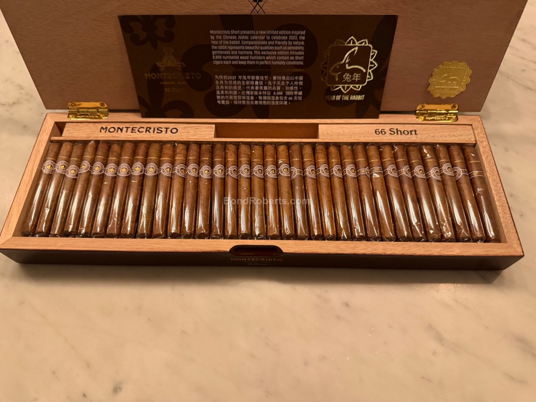 Montecristo Shorts Year of the Rabbit 2023 Brown lacquered humidor of ...