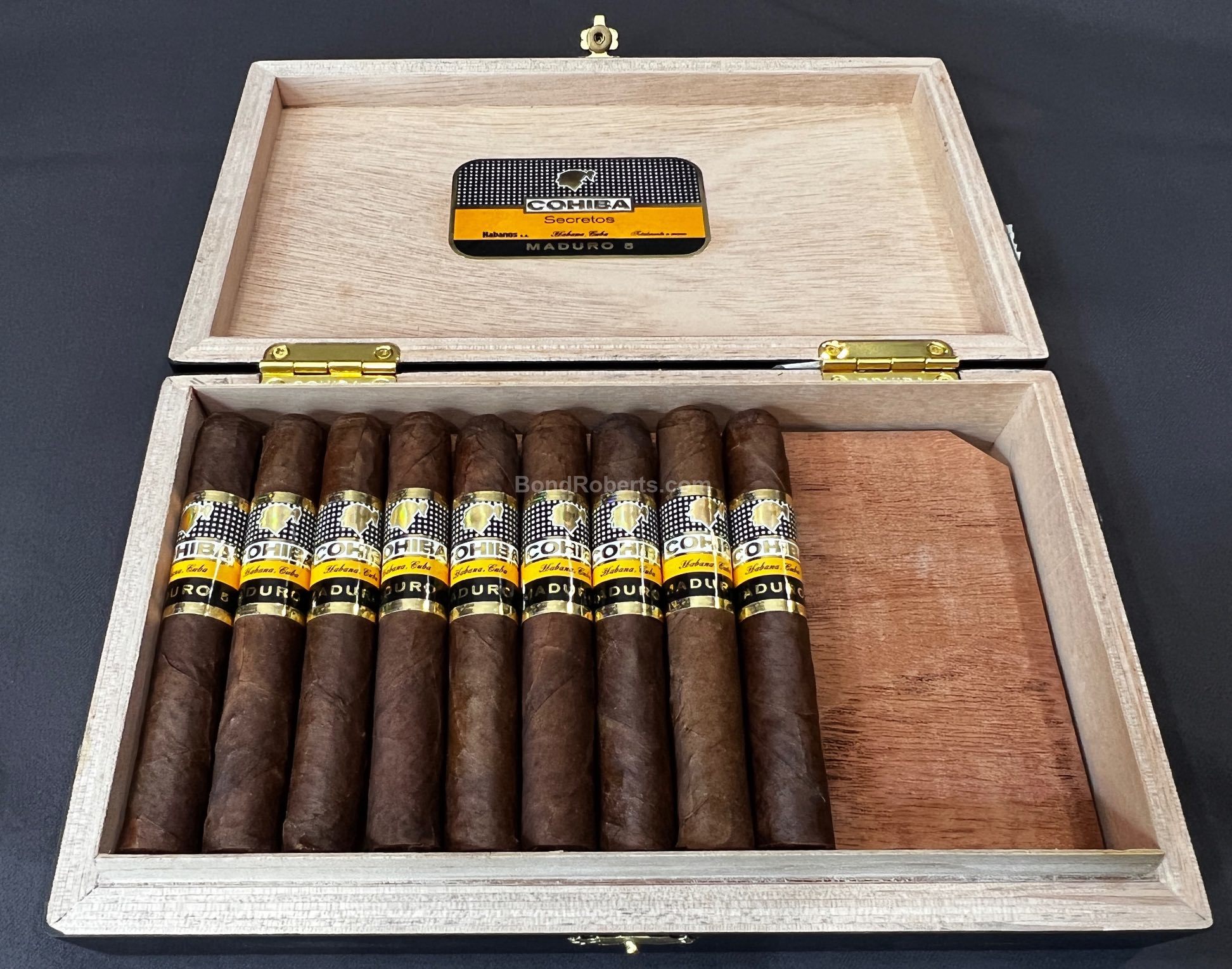 Cohiba Secretos 2019 Black lacquered Boîte Nature Box of 25 c 14033