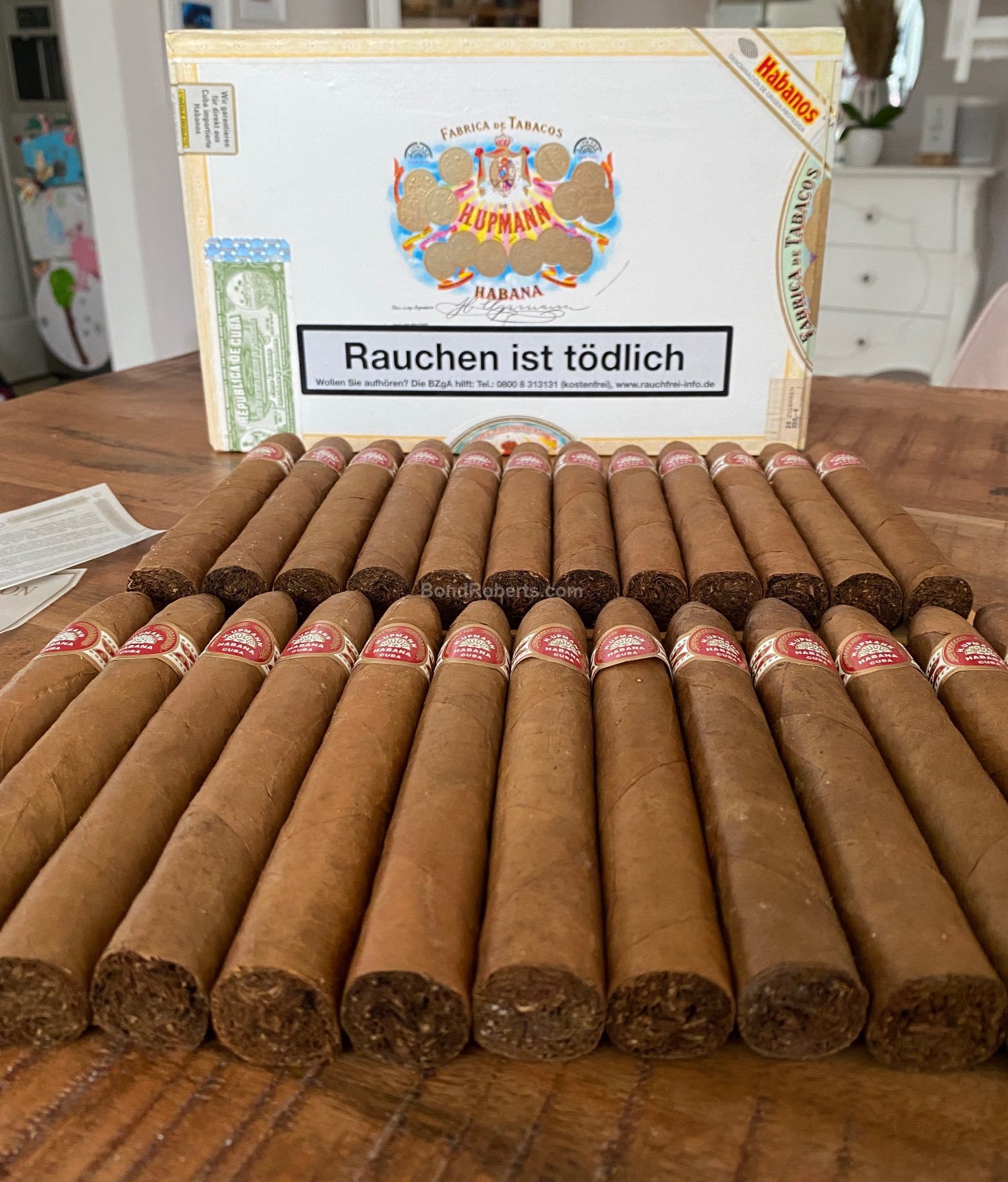 H. Upmann Upmann No.2 2017 Dress Box of 25 cigars 10402