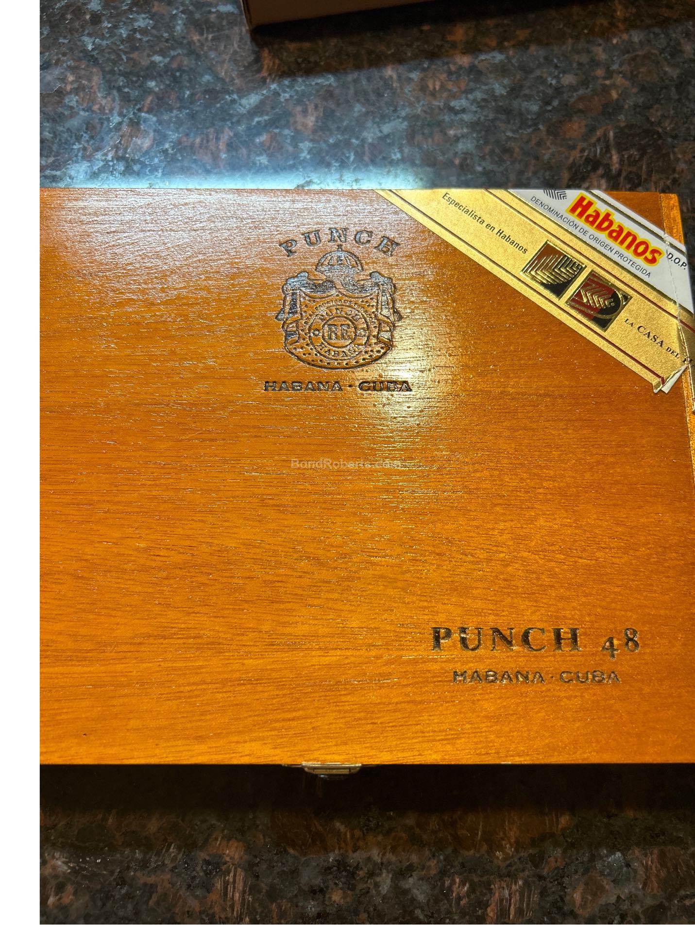 Punch Punch 48 Habanos Specialist Exclusive Dress Box of 10 cigars 19451