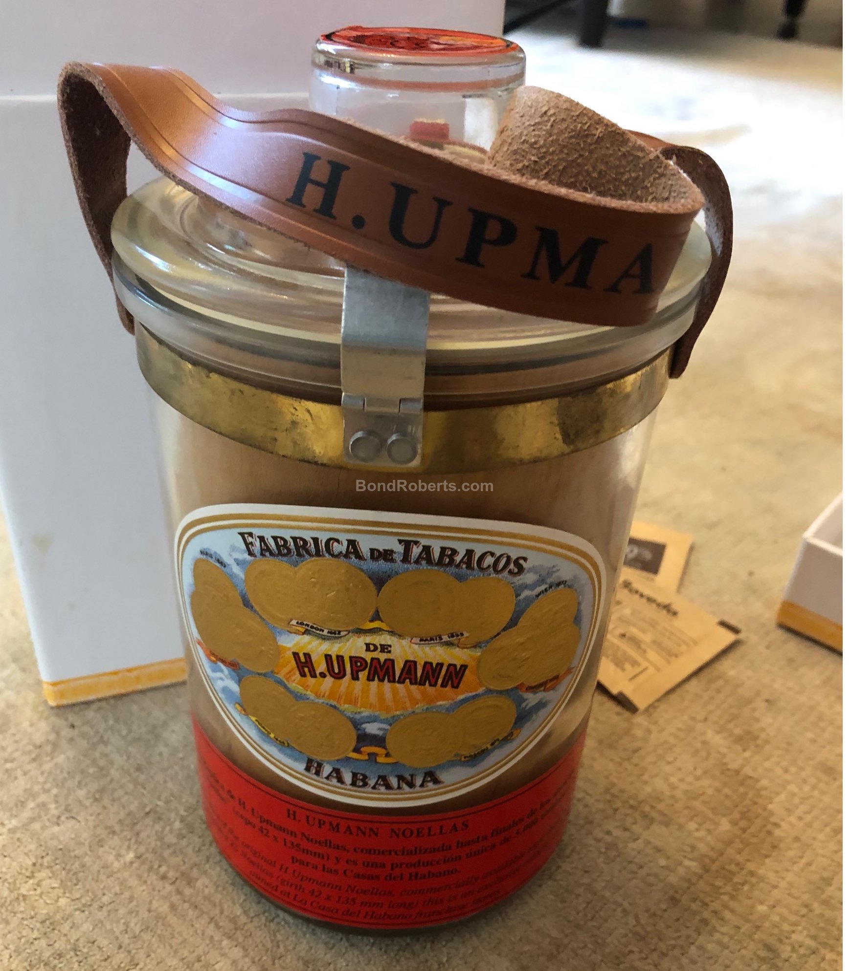 H. Upmann Noellas LCDH Exclusivo Glass Jar 2010 Glass Jar of 25 cigars ...